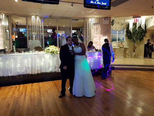 Cherished waterfront wedding venues in Queens, NY? Unveil 16 Dream ...